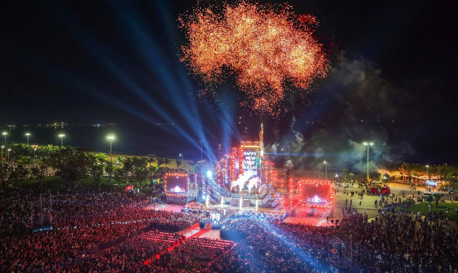 Gia Lai approves low-altitude fireworks displays for 2026 Lunar New ...